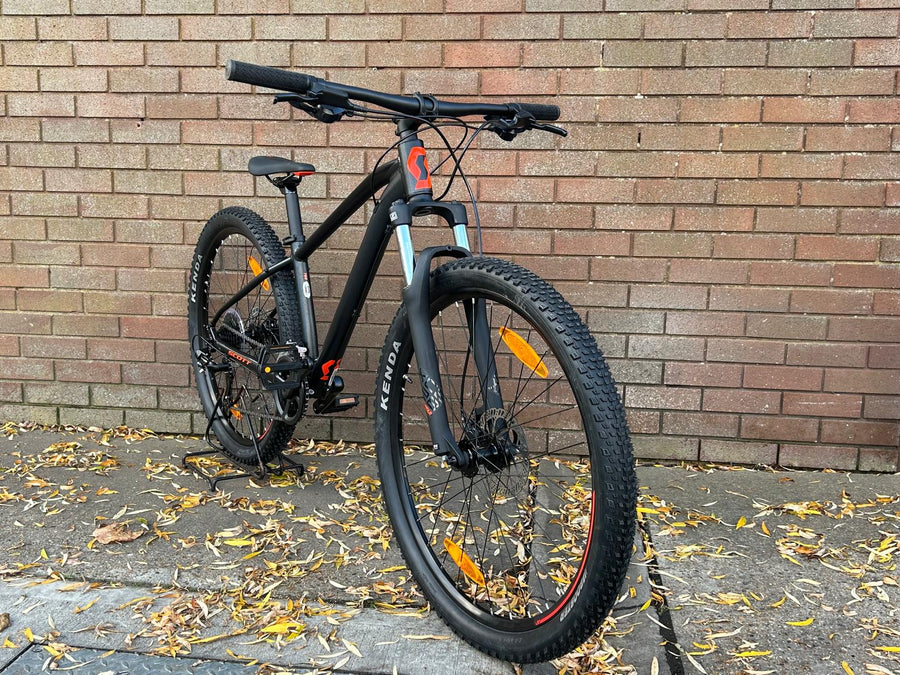 Scott Aspect 760 Black Red 2025 Mountain Bike – Les's Cycles